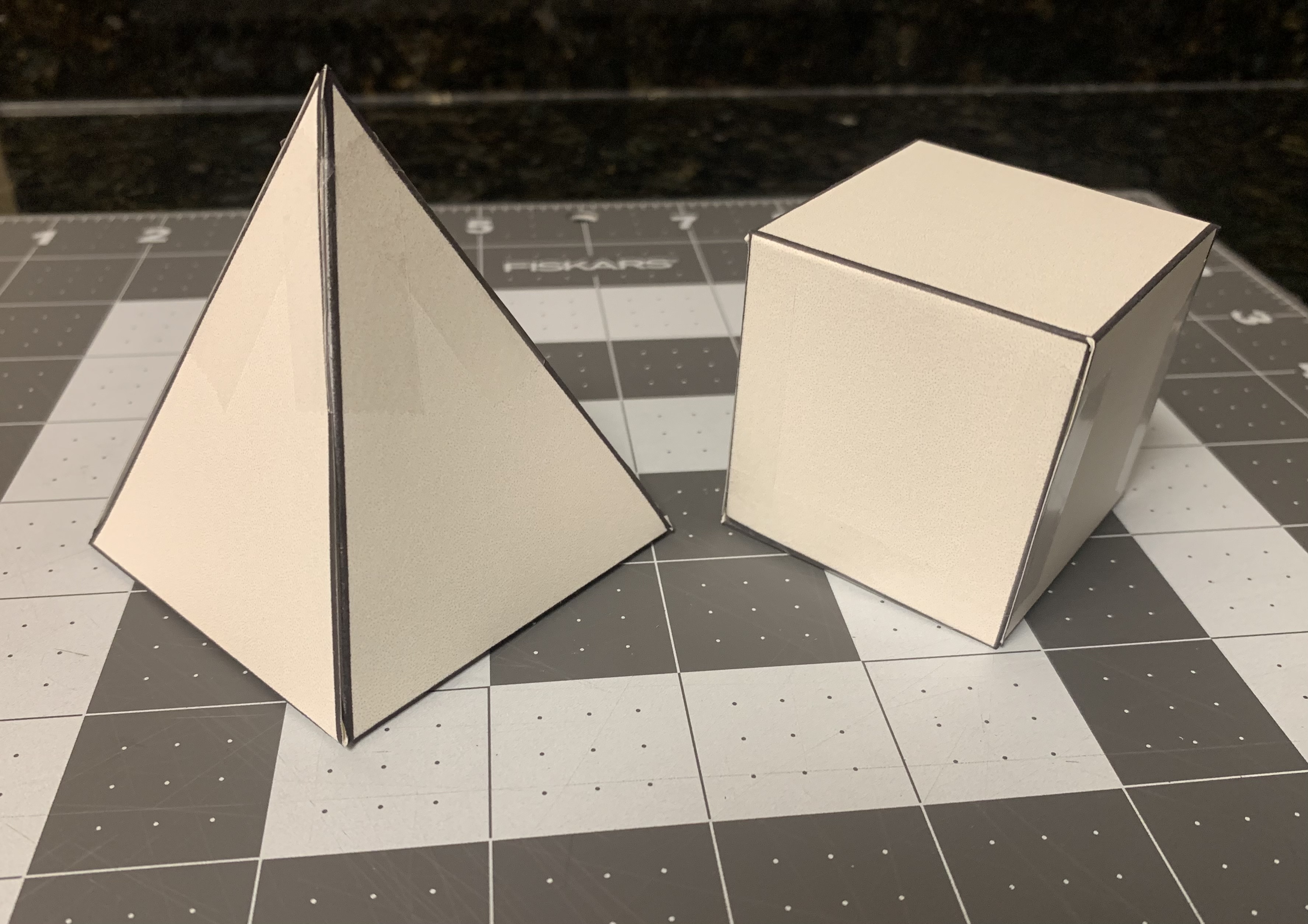 VOLUMETRIC FORMS CARDBOARD PROJECT – GIANNA CARBONE